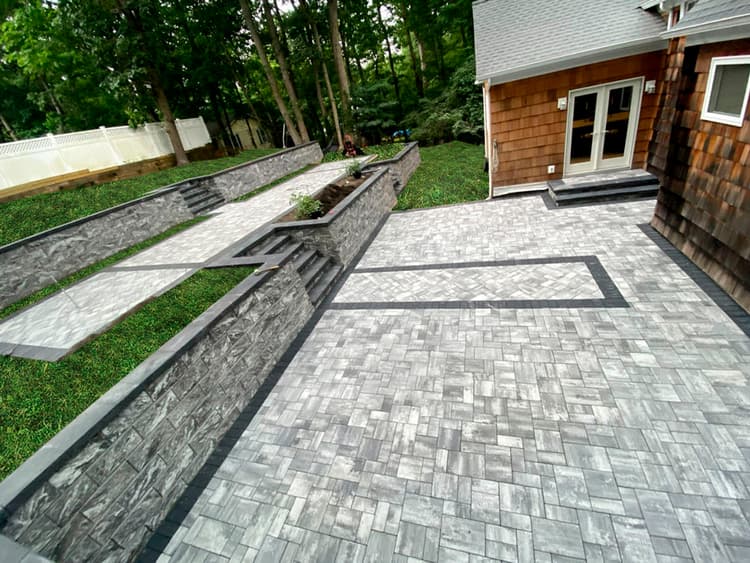 Retaining Walls Services in Brentwood | Traditions Landscape